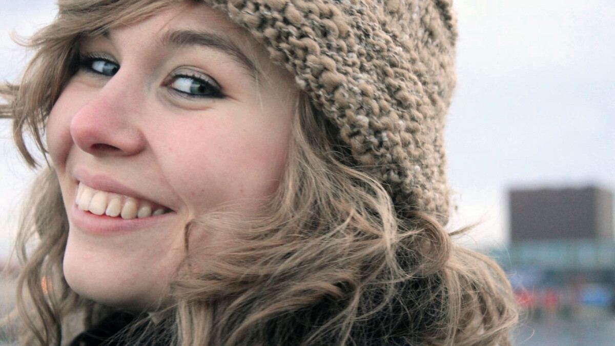 26-årige Elsa har succes som sanger - men knokler videre: Jeg vil være ...