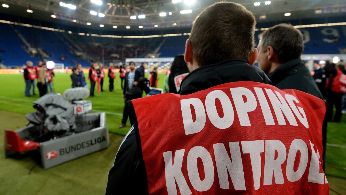 Uefa intensiverer kampen mod doping | Fodbold | DR