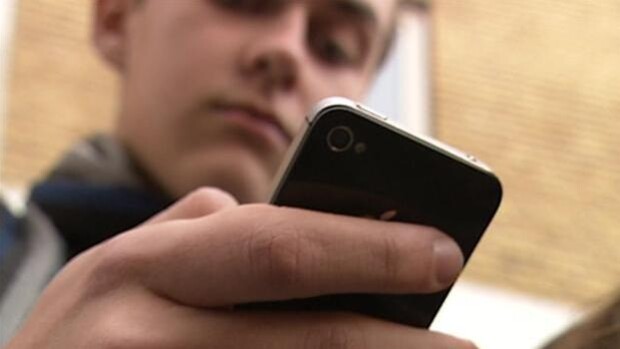 Skolen, der blev mobilfri zone | Østjylland | DR