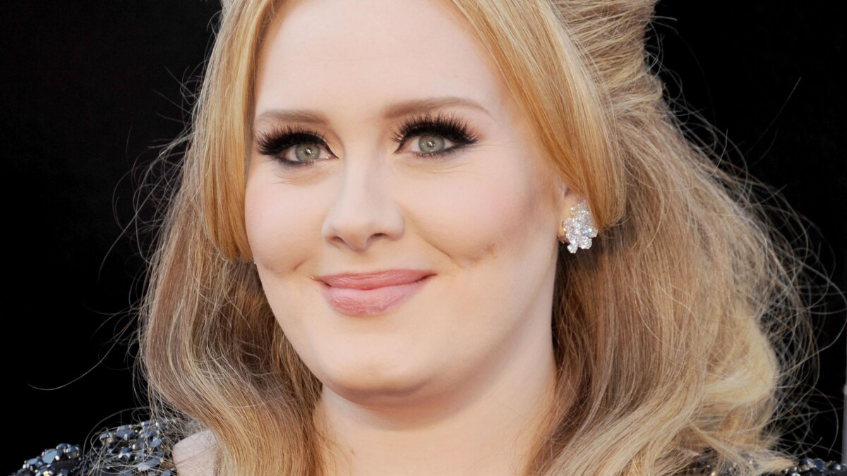 Plade efter plade efter plade: Adele sælger uden sammenligning | Musik | DR