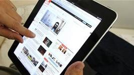 VIDEO En tablet i skoletasken hjælper svage elever | Trekantområdet | DR