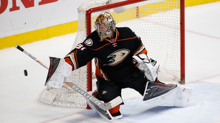 Dansk NHL-stjerne stopper topholdet | Ishockey | DR