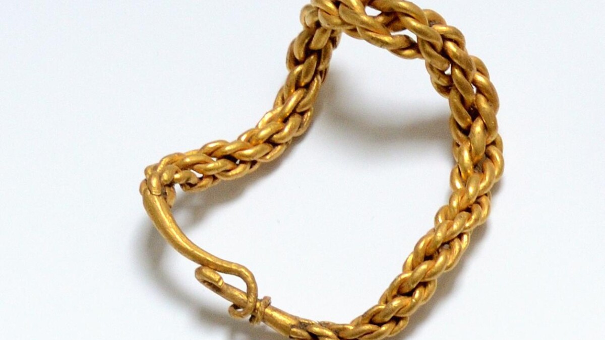 BILLEDER Se detaljerne i Danmarkshistoriens største guldskat fra ...