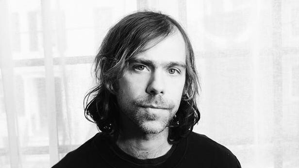 Aaron fra verdenskendt band: Danmark er mit tilflugtssted | Musik | DR