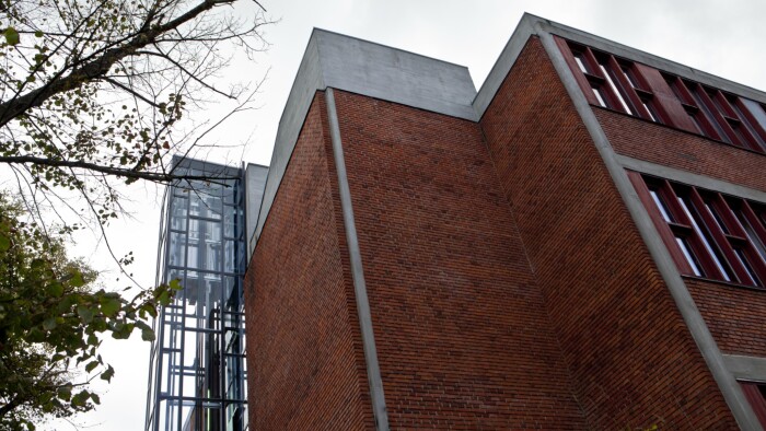 Minister kritiserer fagligt svage skoler | København | DR Minister kritiserer fagligt svage skoler | København | DR