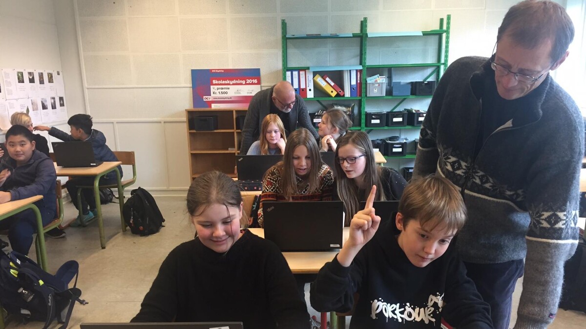 Skole sætter programmering på skoleskemaet fra 1. klasse | Sjælland | DR