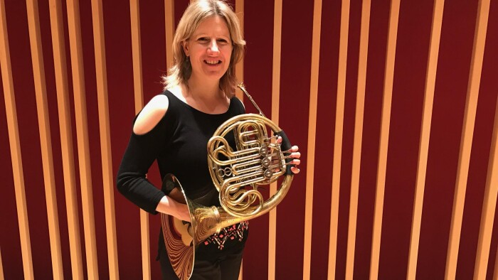 Lisa Marie har optrådt med Adele – i aften spiller hun med endnu en ...