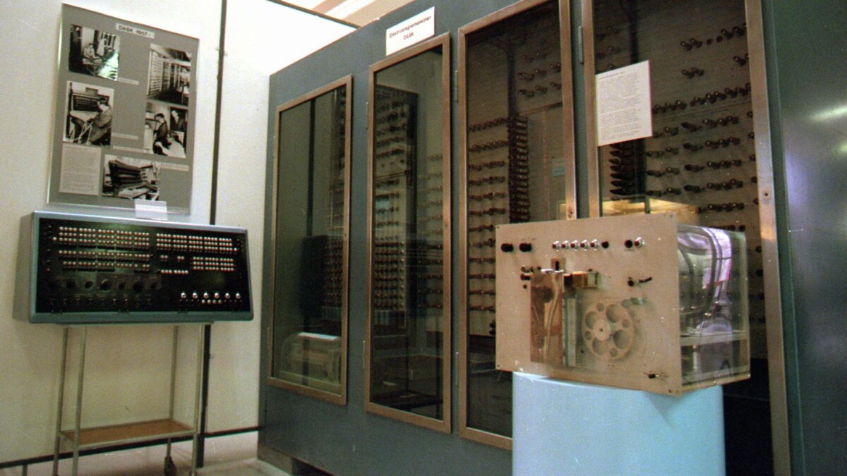 VIDEO Danmarks første computer fylder 60 år | Teknologi | DR