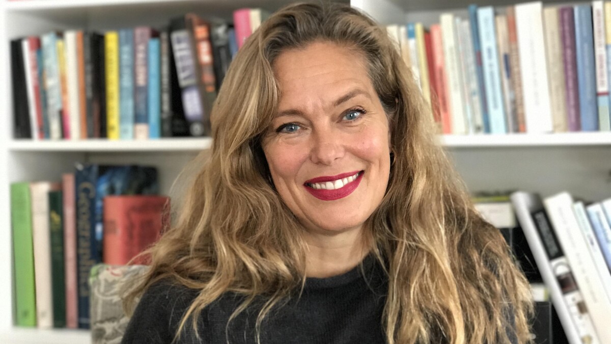 Kendt forfatter og model går til kamp mod perfektionismen: Sådan er det ...