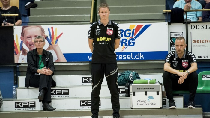Viborg HK fyrer træner efter katastrofal sæsonstart | Kvindeligaen | DR Viborg HK fyrer træner efter katastrofal sæsonstart | Kvindeligaen | DR