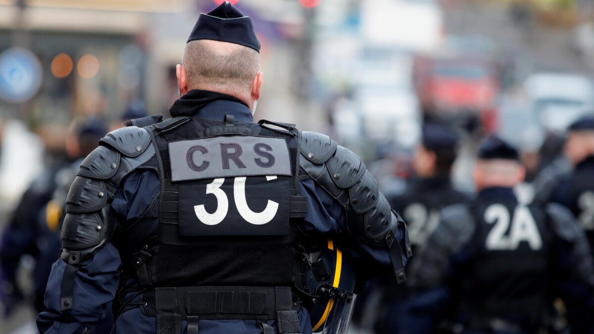 Efter Gule Veste og terror i Strasbourg: Nu strejker fransk politi ...