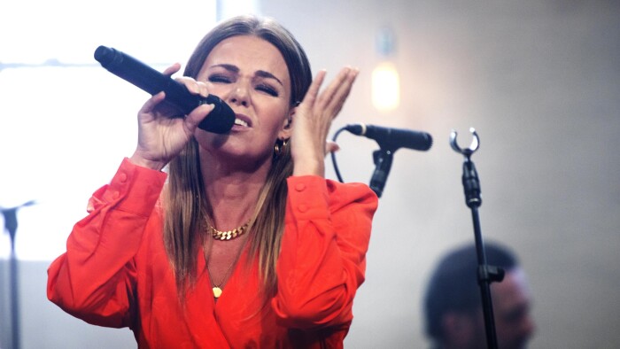 Lina Rafn i tårer i DR1-program: 'Jeg er enormt dårlig til sådan noget ...