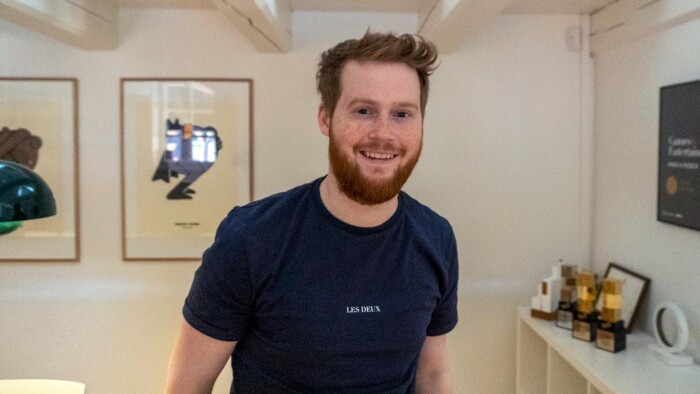 Christoffer på 28 blev 'stalket' af sin chef - nu lever han af at lave ...