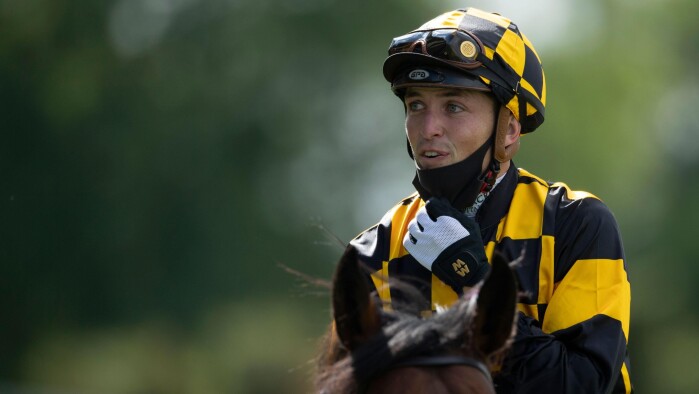 Dansk rytter rider på en bølge af succes på verdensberømt bane ...