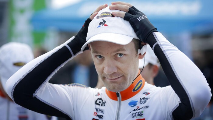 Dansk cykelrytter skifter raceren ud med ladcykel: Tager på 2.000 ...