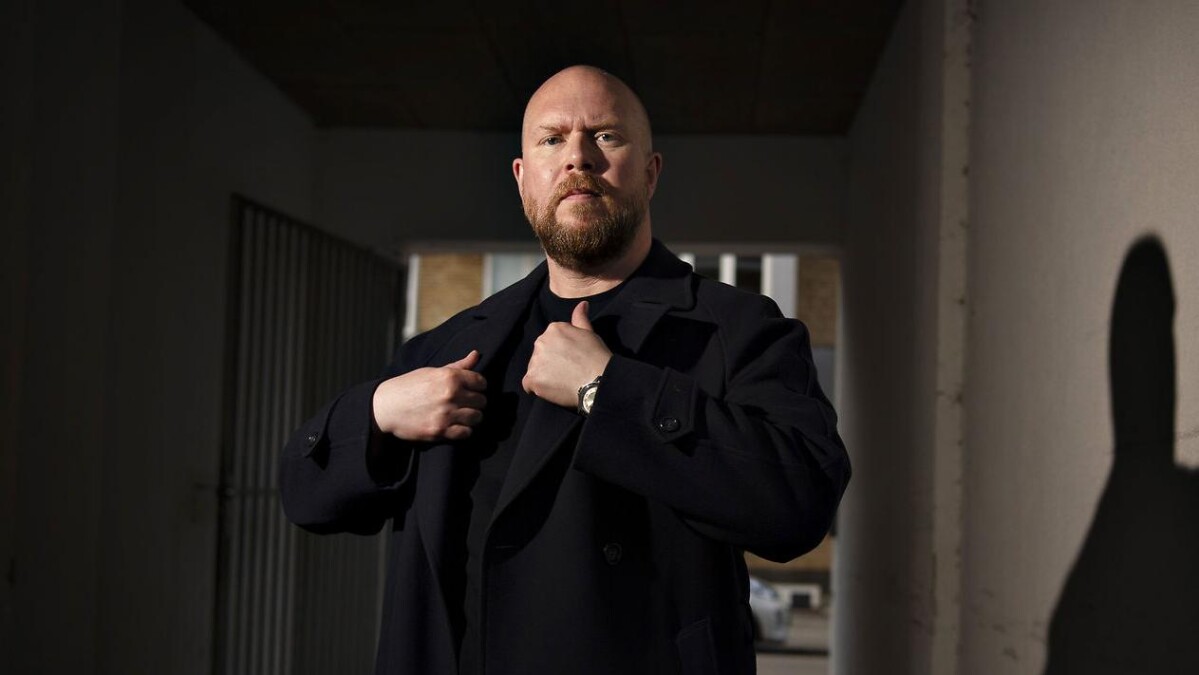 I dag udkommer hypet dansk forfatter med ny bog: Har allerede solgt filmrettighederne | Bøger | DR