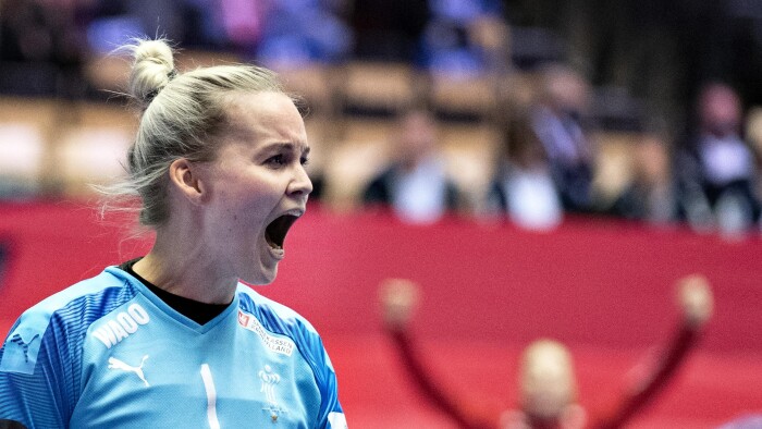 KARAKTERER To danske spillere scorer topkarakter efter eminent kamp mod Spanien | EM håndbold | DR