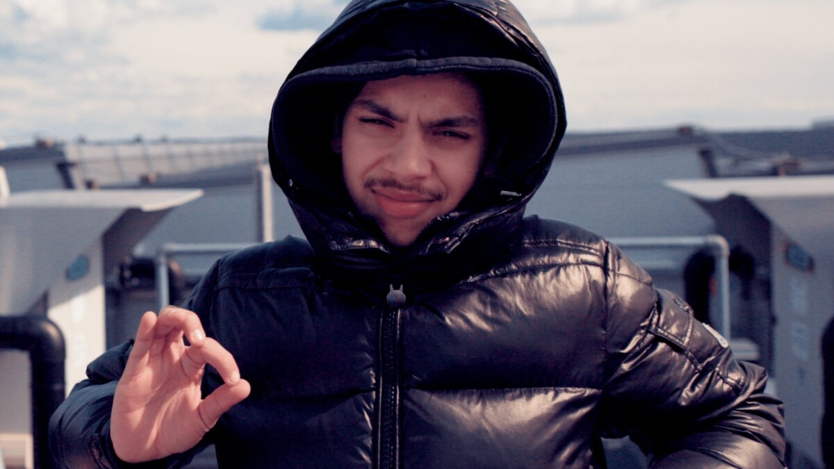 Dansk rapper fik en pladekontrakt som 15-årig - og det ændrede hans liv ...