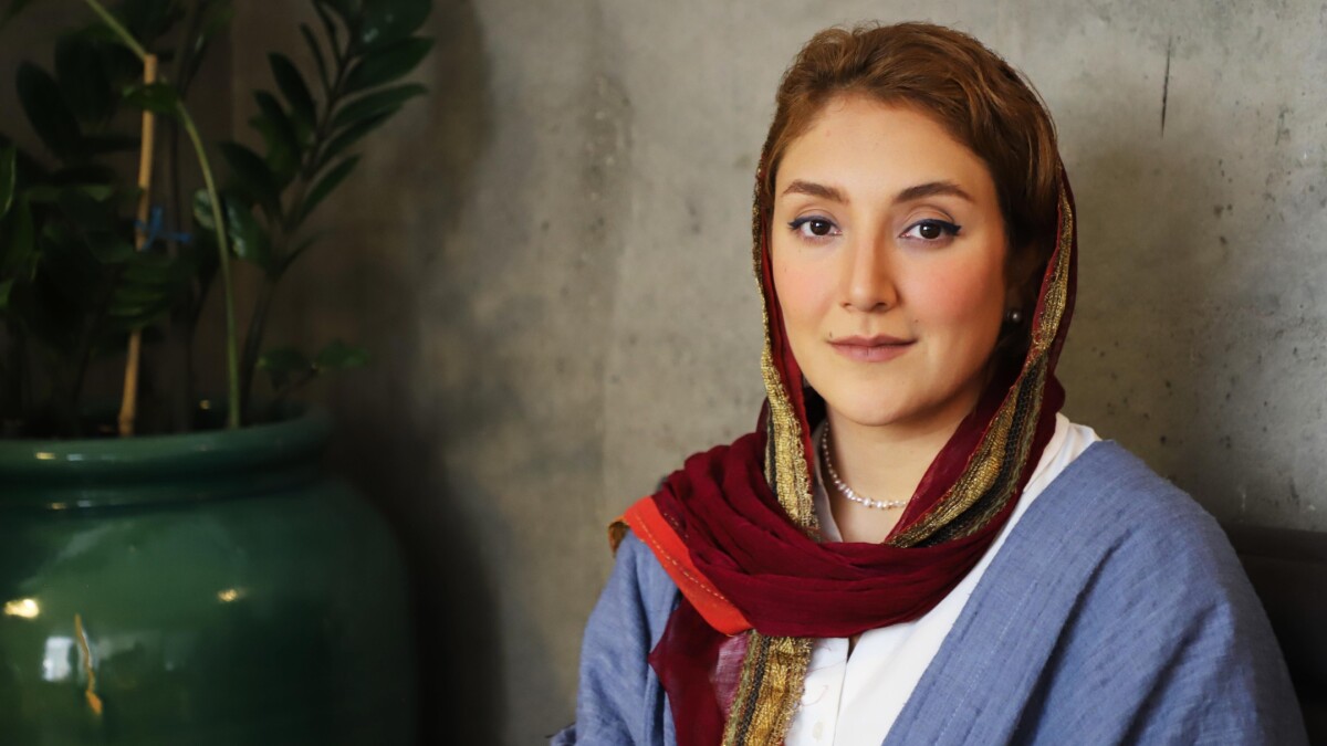 Unge iranere frygter mere censur: Reihane Taravati blev idømt piskeslag ...