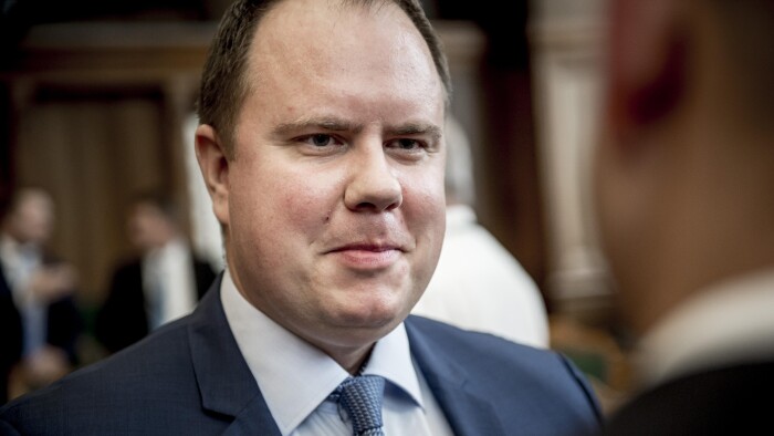 Martin Henriksen får opbakning til DF-formandsdrømme fra første ...