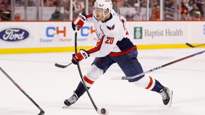 Dansk ishockeystjerne er ude af NHL-slutspillet | Kort sport | DR