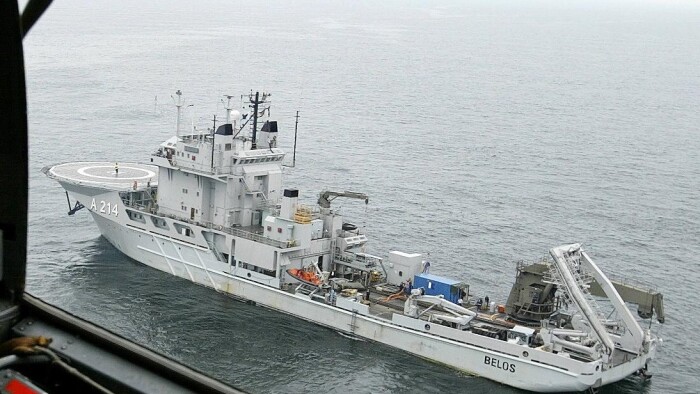 Svensk skib med sonarudstyr ligger tæt ved Bornholm | Nyheder | DR