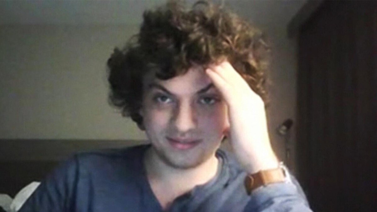 Skandaleramt skakfænomen bryder tavsheden efter anklager om snyd ...