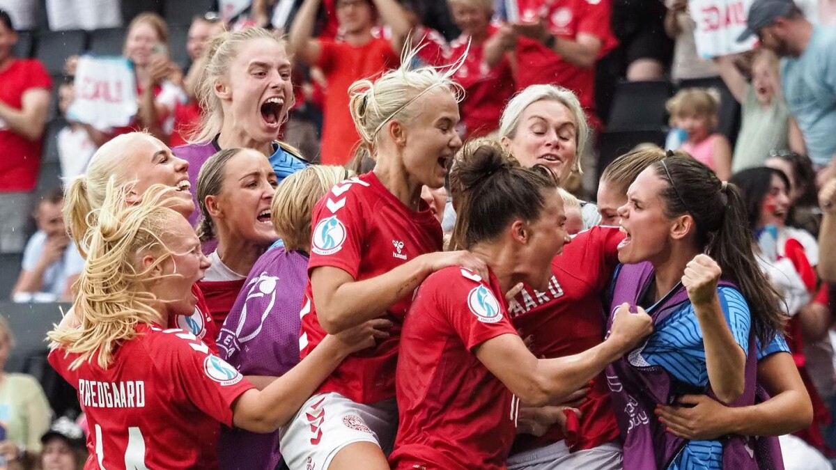Danmark går efter at blive vært for kvindernes fodbold-EM | Kvindelandsholdet | DR