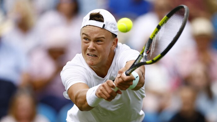 Holger Rune slår sin onde ånd og spiller sig i semifinalen | Kort sport | DR