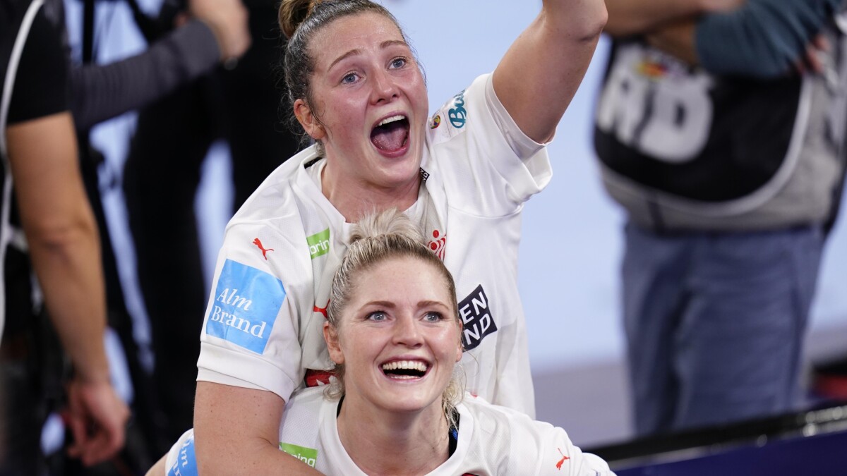 MINUT FOR MINUT Danmark slutter finaletørke med sejr over Montenegro | EM i håndbold | DR