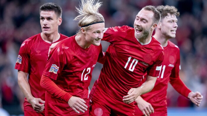 VM-fodbold i arbejdstiden? Ja tak: 'Selvfølgelig skal man kunne se ...