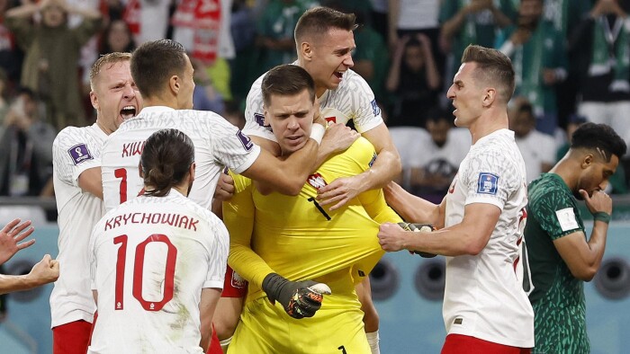 Har du nogensinde set noget lignende? Polsk målmand leverer vanvittig ...