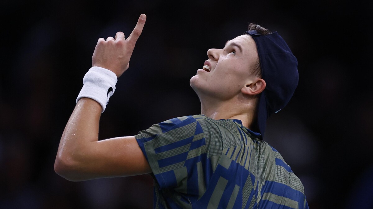 Stjernetræner roser Holger Runes besættelse af tennis - og sammenligner ham med en af de største ...