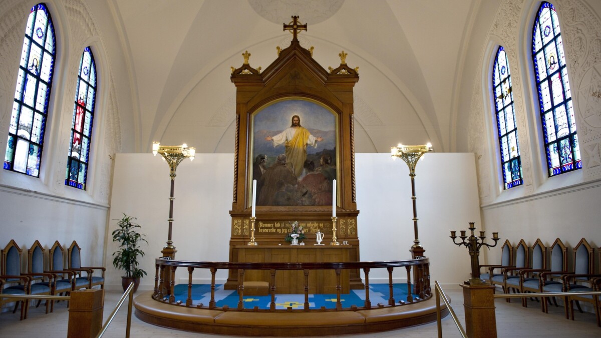 Mangel på præster: Pensionister må tage en tørn mere foran alteret ...