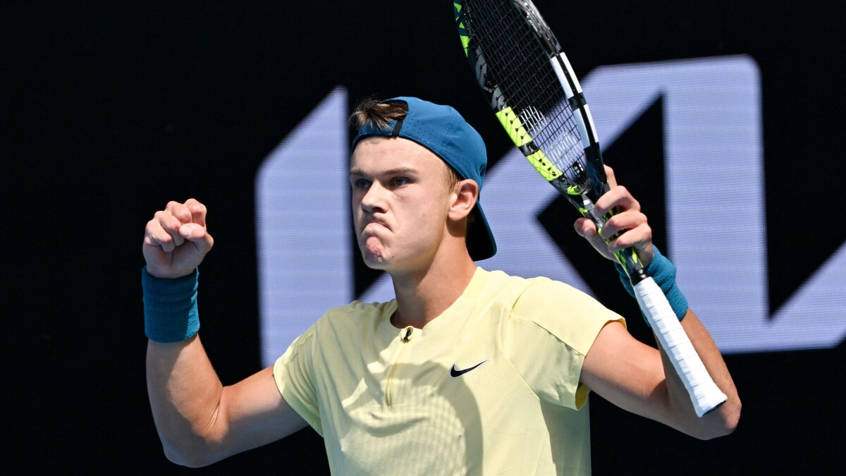 Ny optur down under: Holger Rune spiller sig sikkert videre i Australien | Tennis | DR