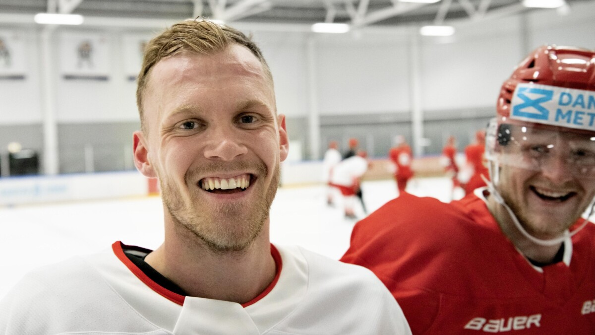 Dansk ishockeystjerne er VM-klar efter økonomisk bøvl: 'Jeg glæder mig' | Ishockey | DR