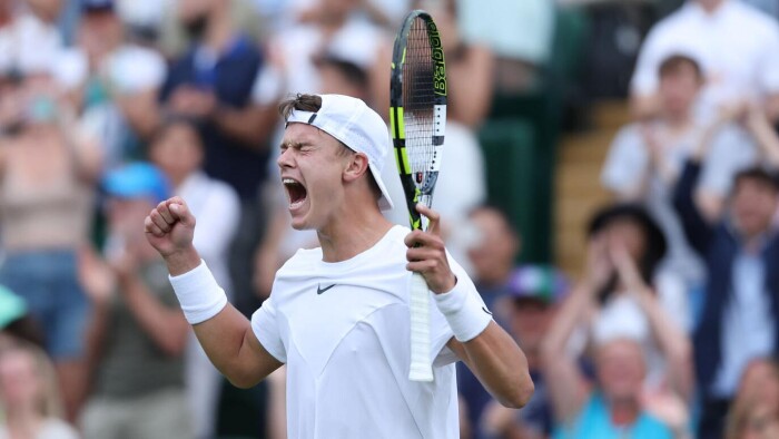 Holger Rune imponerer tennislegende: 'Han vinder en grand slam-turnering' | Wimbledon | DR