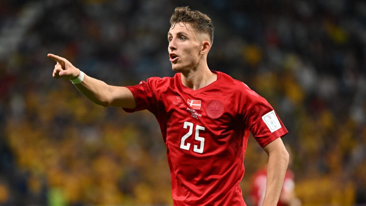 Landsholdskometen Jesper Lindstrøm skifter til Napoli | Italiensk fodbold | DR