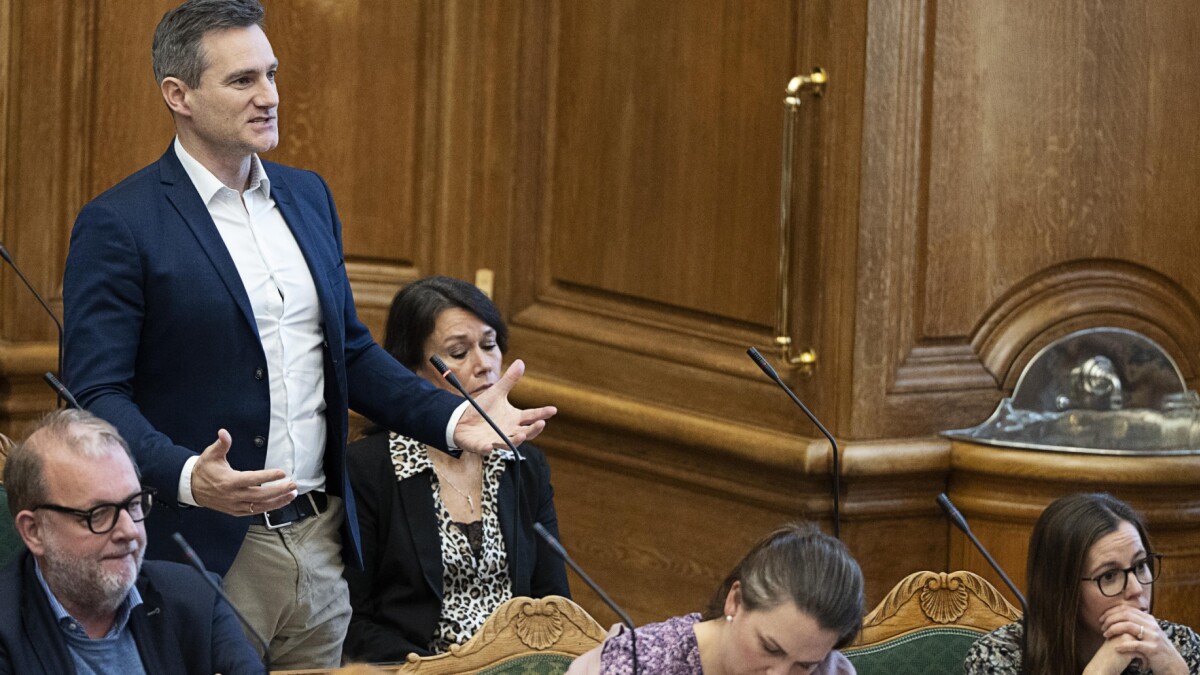 Syg Rasmus Jarlov får orlov fra Folketinget | Politik | DR