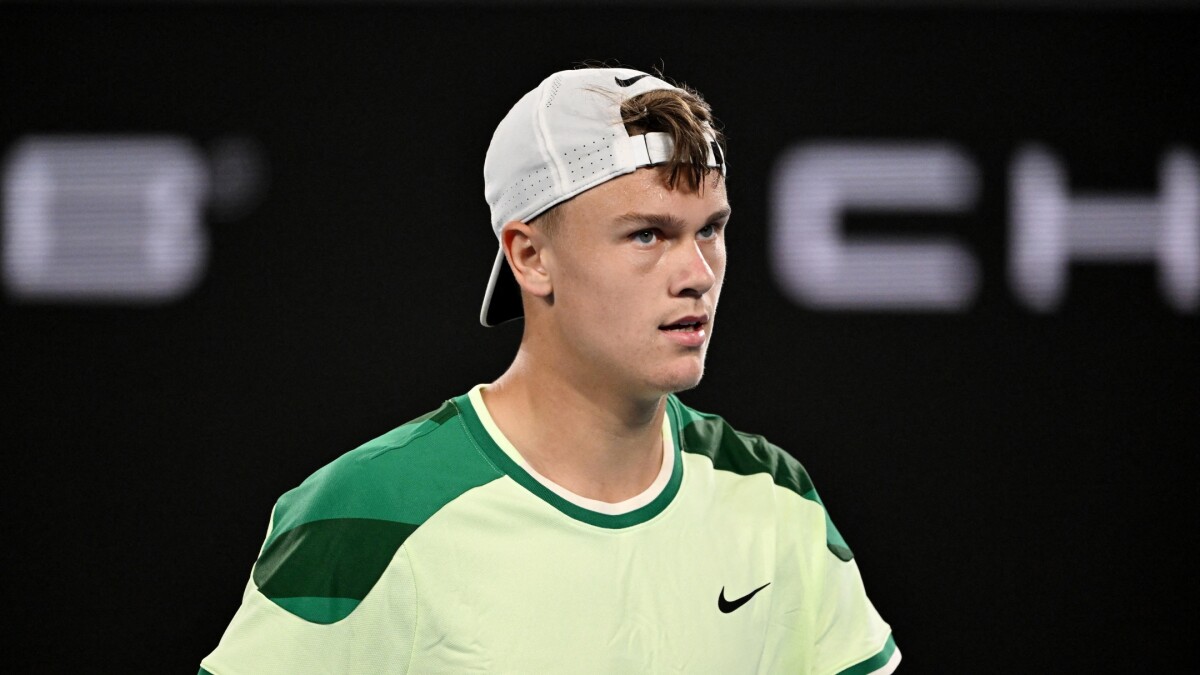 Holger Rune bryder med stjernetræner efter få måneder | Tennis | DR