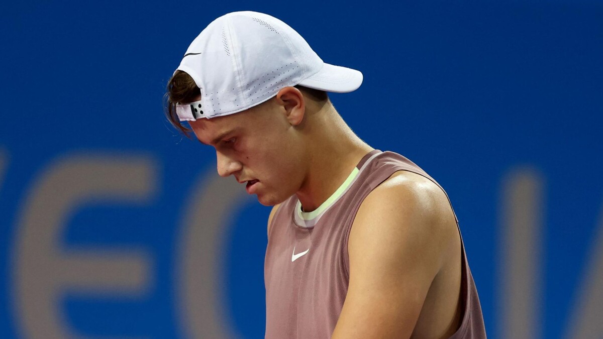 Skadet Holger Rune taber fransk semifinale | Tennis | DR