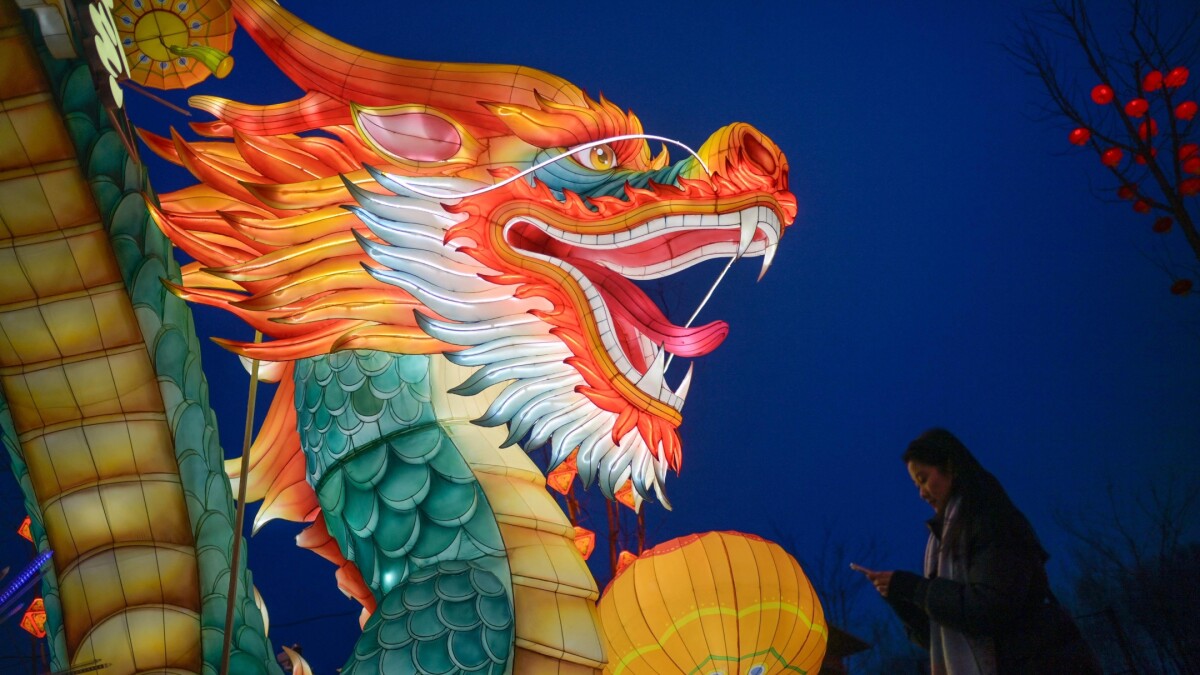 Ifølge folketroen får de magt og rigdom: Men spørgsmålet er, om dragens år giver nyt babyboom i ...