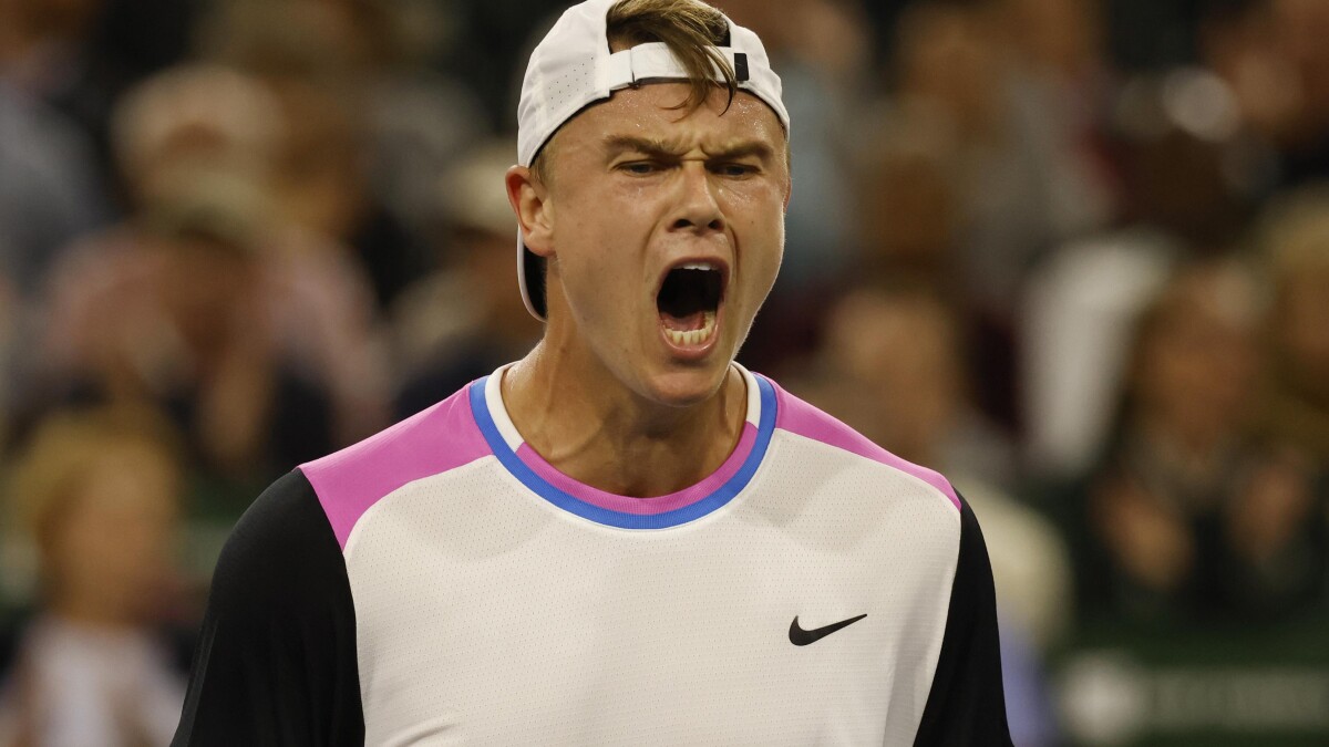 Holger Rune om comeback-sejr: 'Det var på grænsen, men det lykkedes' | Tennis | DR