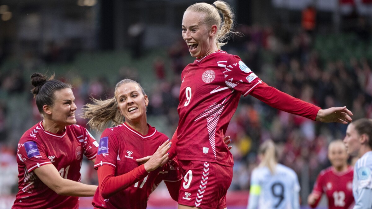 1.660 tilskuere: Opbakningen til kvindelandsholdet er utilfredsstillende for DBU ...