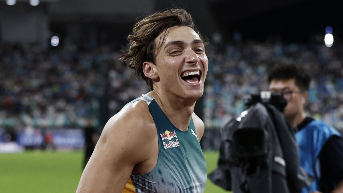 Svensk stangspringsfænomen forbedrer sin verdensrekord... for 8. gang ...