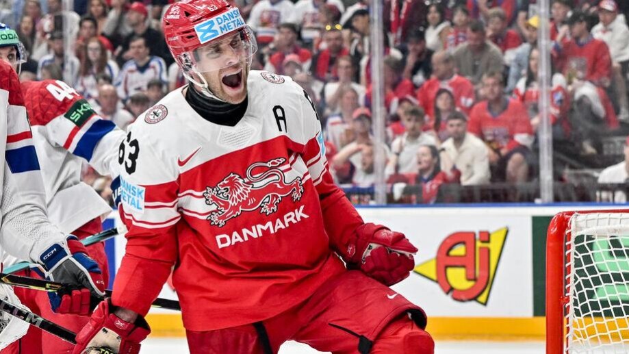 Dansk sejr over de olympiske mestre er muligvis ikke nok til kvartfinaleplads | Ishockey | DR