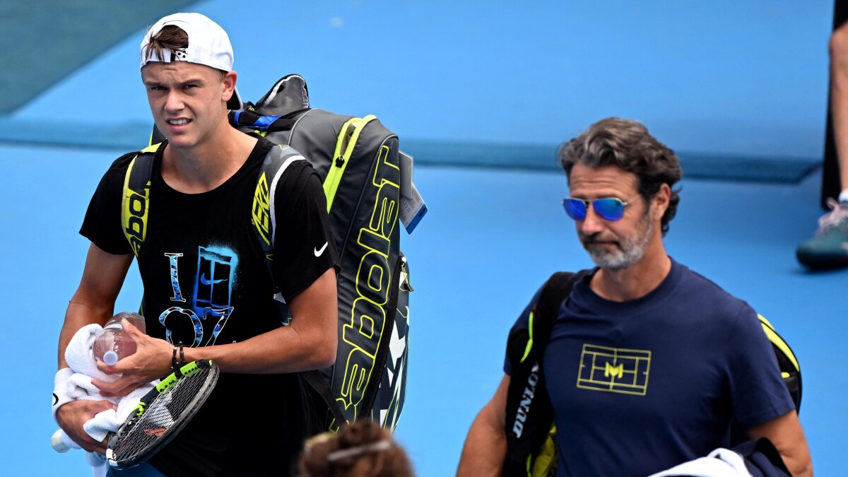 Rune skal ændre to ting, hvis han vil være den bedste i verden, siger stjernetræner | Tennis | DR