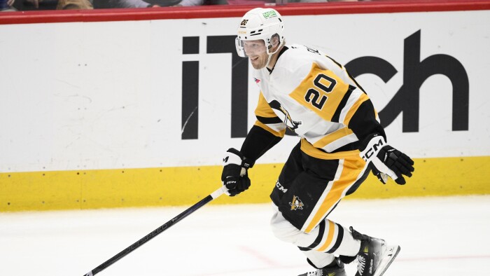 Dansk NHL-stjerne skifter klub | Kort sport | DR