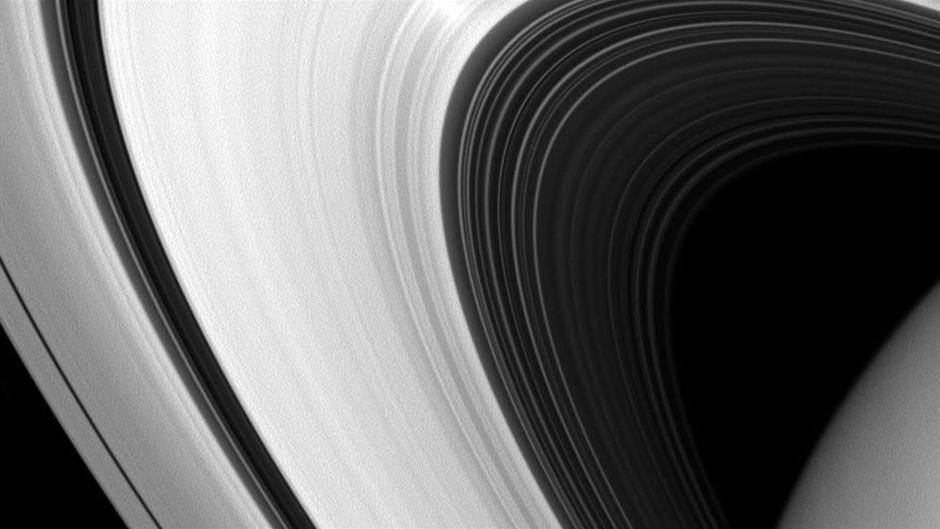 Nye billeder fra Saturn | Viden | DR