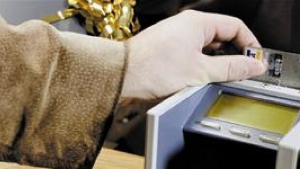 Dankort får terminaler til at brænde sammen | Penge | DR